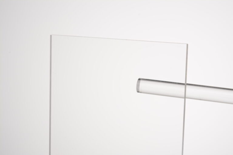 Original PLEXIGLAS® Platten – Zuschnitte nach Mass